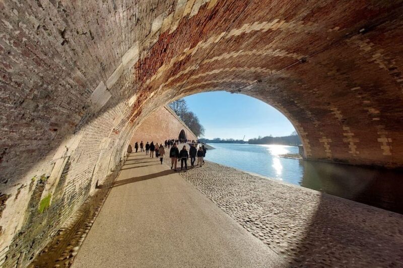 Toulouse panorama, electric bike ride and cable car - An Authentic and Practical Look at the Tour