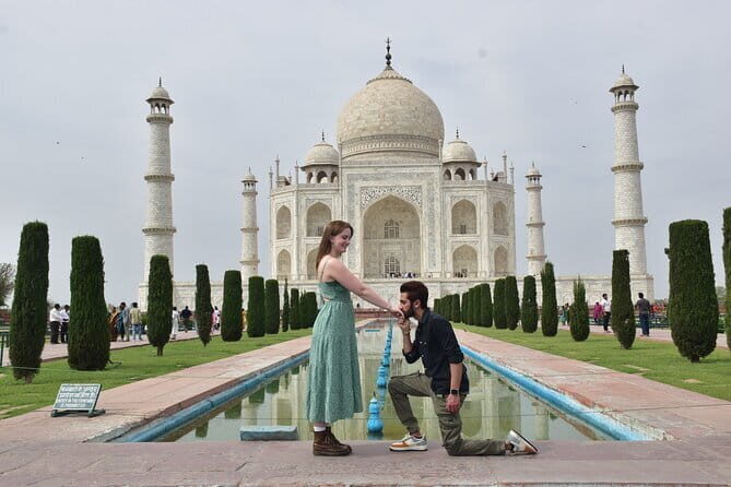 Tour 3 TAJ in a Day - Taj Mahal, Baby Taj, Red Taj - Frequently Asked Questions