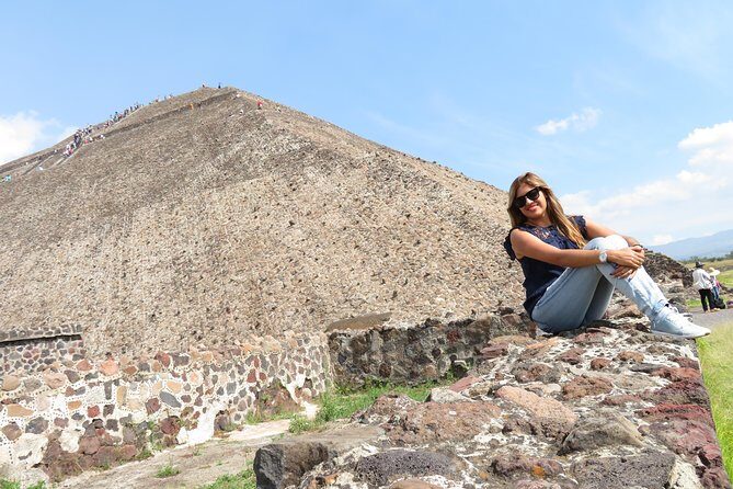 Tour Basilica de Guadalupe and Pyramids of Teotihuacan - Price and Value