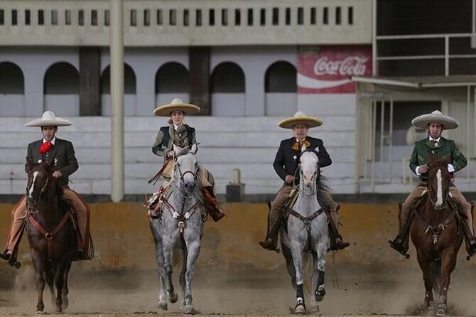 Tour between Charros, Mariachi and Tlaquepaque - The Charm of Mariachi Music