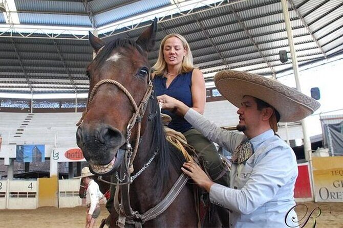 Tour between Charros, Mariachi and Tlaquepaque - Exploring Tequila Varieties