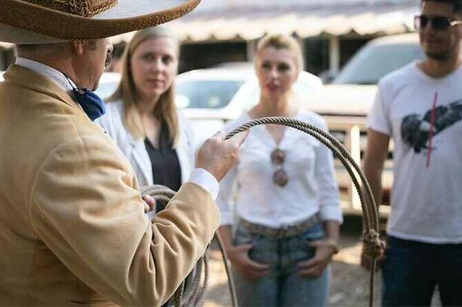 Tour between Charros, Mariachi and Tlaquepaque - Authenticity and Value