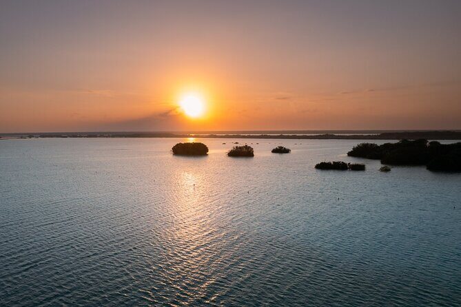 Tour Dawn Private Tour of the Lagoon of Bacalar - Key Points: