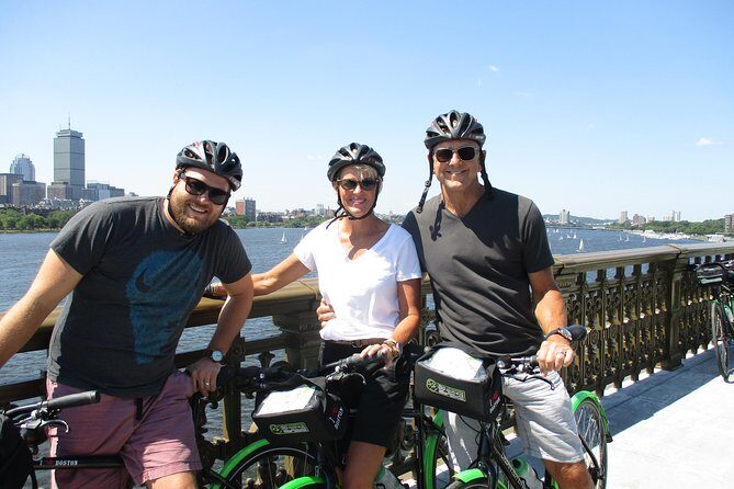 Tour de Cambridge Guided Bicycle Tour - A Fully-Explored Look at the Tour