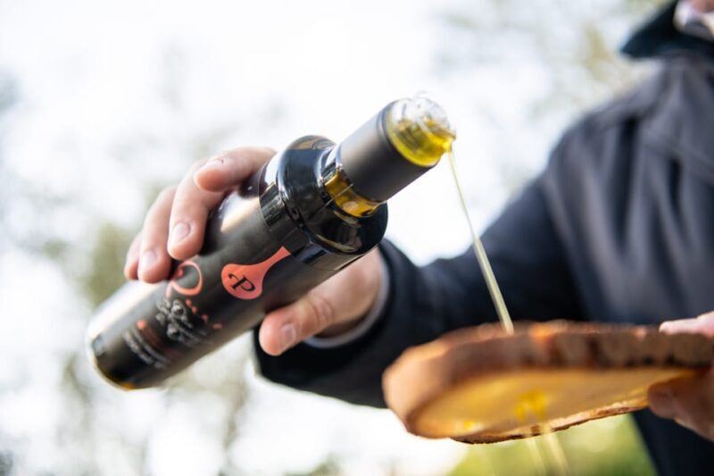 Tour del Frantoio Perniola con Degustazione di Olio EVO - An In-Depth Look at the Tour Experience