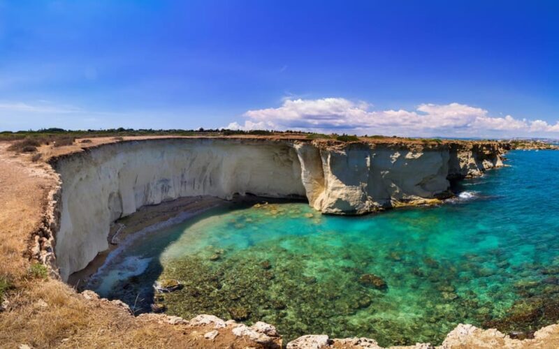 Tour dell'isola Ortigia,grotta azzurra, avvistamento delfini - Key Points