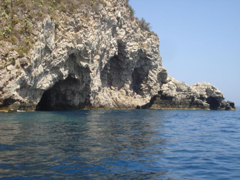 Tour di Giardini Naxos/Taormina, Isola Bella, Grotta Azzurra - Final Thoughts: Who Should Choose This Tour