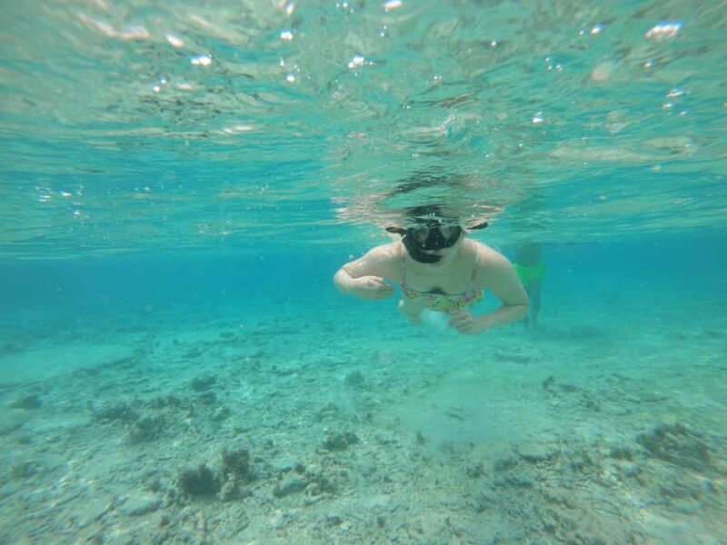 Tour exclusive secret gilis. - Key Points