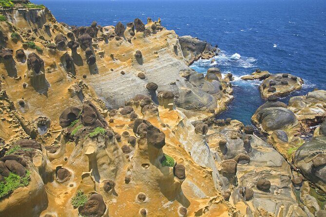 Tour For Cruise Guests: Keelung Tower, Heping Park, Fairy Cave - Key Points