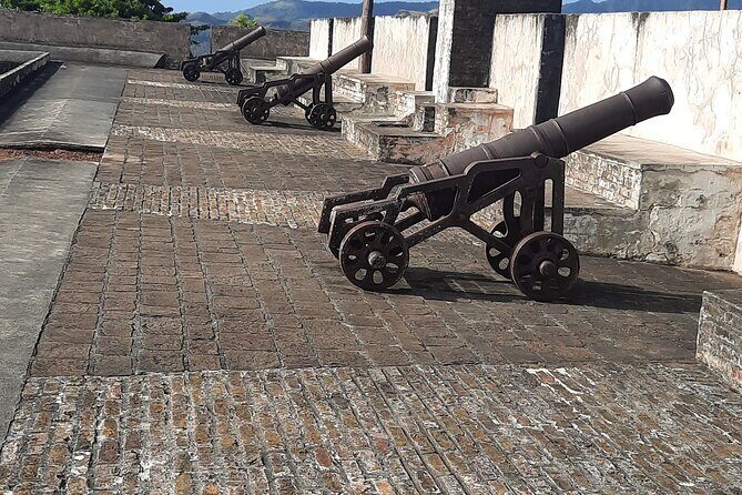 Tour Fort Charlotte, Pirates of the Caribbean and Wallilabou Falls - The Sum Up