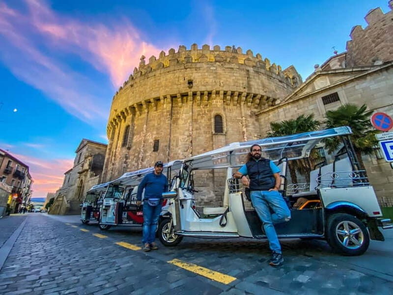TOUR GUIADO EN TUK TUK POR AVILA 1 HORA - A Practical Exploration of Ávila by Tuk Tuk