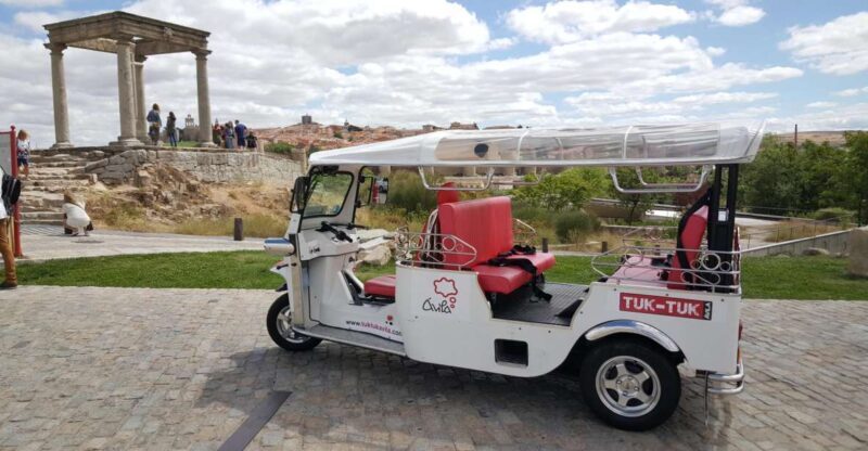 Tour Guiado En Tuk Tuk Recorre Avila De La Forma Mas Comoda - A Closer Look at the Experience