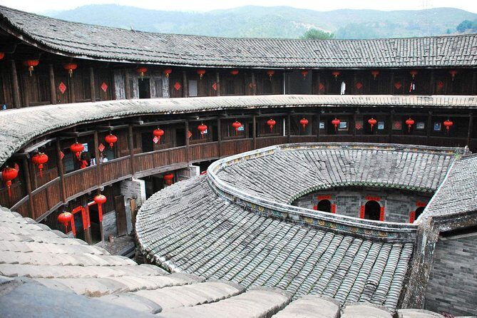 Tour Guide and Car: Private Day Tour to Tianluokeng Tulou and Hongkeng Tulou - Exploring the Itinerary: From Tianluokeng to Hongkeng