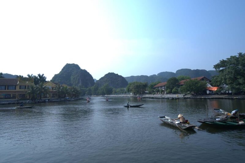 Tour Hoa Lu - Tam Coc - Mua Cave - Biking with Buffet Lunch - FAQ