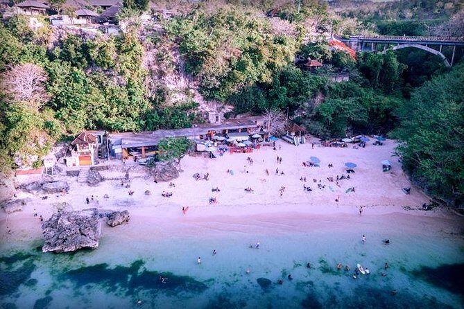 Tour in Bali in Spanish to the sunset temple of Uluwatu - Key Points