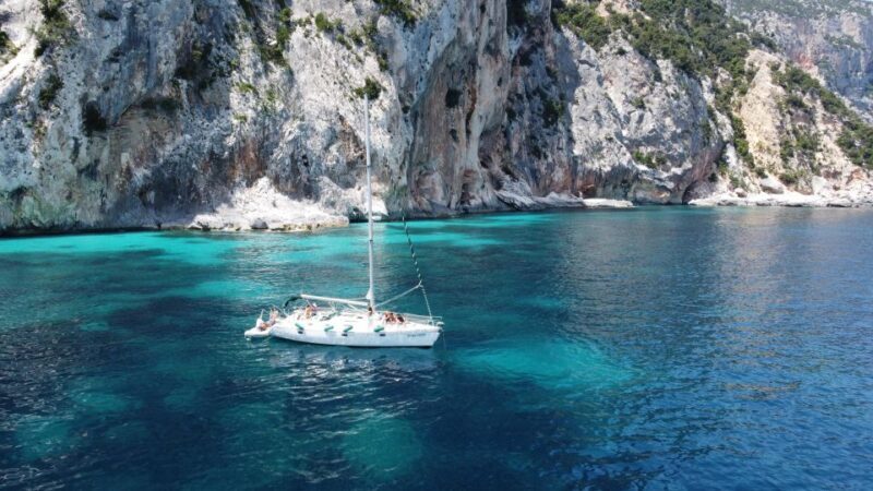 Tour in barca a vela in partenza da Arbatax - Sailing, Swimming, and Participating