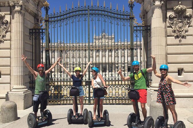 Tour in segway around the city in 1 hour - Practical Details: Group Size, Duration, and Accessibility