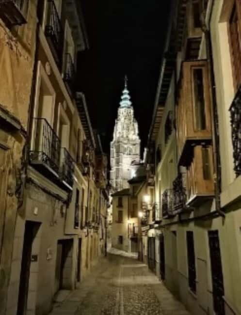 Tour Nocturno de Leyendas y Misterios con Subterráneo - Who Should Consider This Tour?