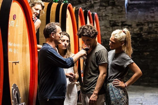 Tour of 900year old secret cellars + tasting of 3 wines and bread with EVO oil - Key Points