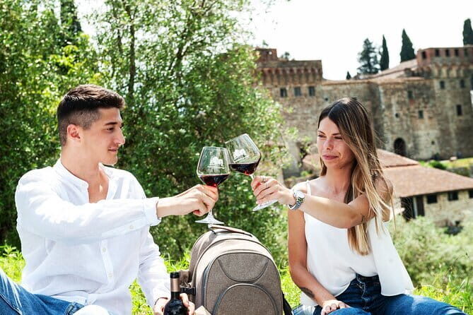 Tour of 900year old secret cellars + tasting of 3 wines and bread with EVO oil - Who Will Love This Tour?