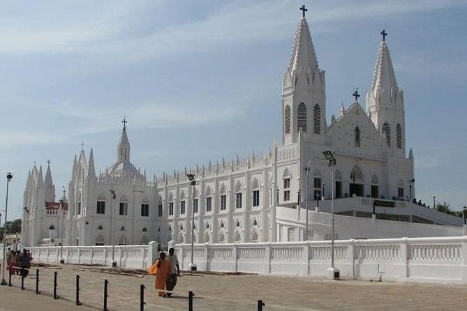 Tour of Basilica of Our Lady of Good Health in Velankanni from Thanjavur - An Introduction to Velankanni and Its Basilica