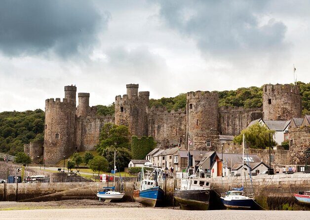 Tour of Conwy Castle Pick up from Holyhead & Entrance Included - Key Points