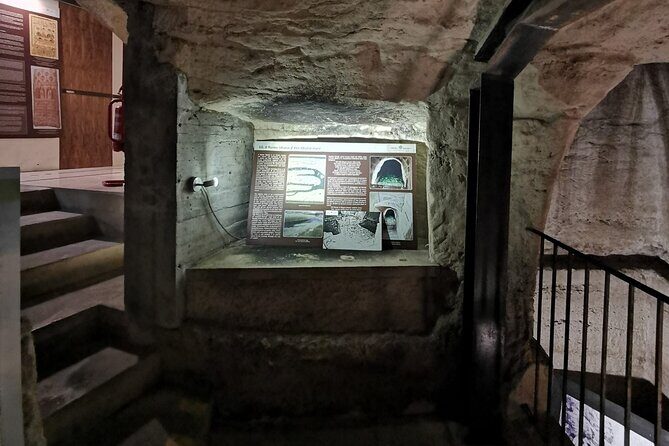 Tour of Lecce with a visit to the basement of the ancient synagogue - Piazza SantOronzo and Roman Roots