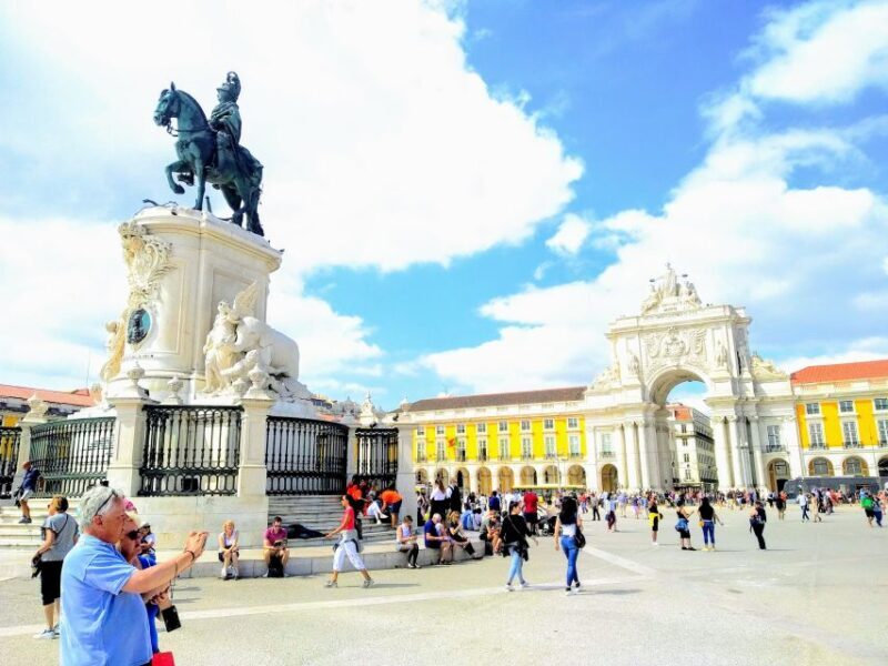 Tour of Lisbon monuments and viewpoints 4 hours - Practical Tips for Travelers