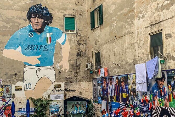 Tour of Naples and his Idol Diego Armando Maradona - The Guide and Group Dynamics