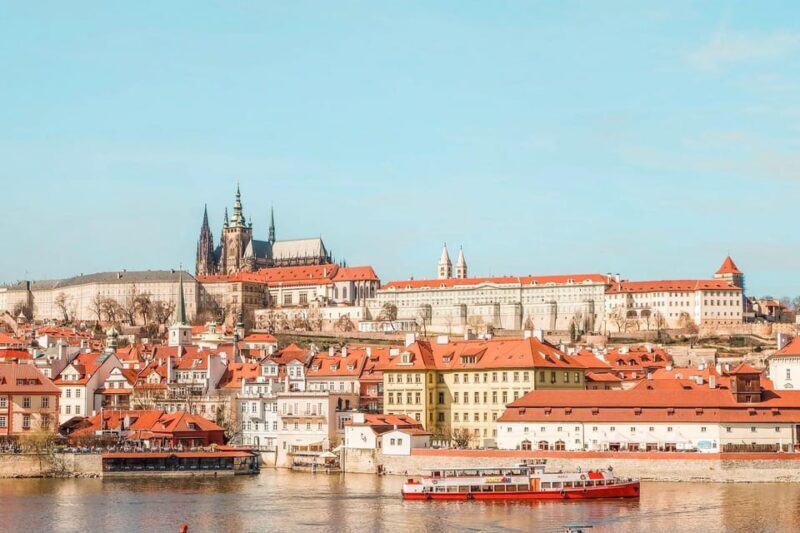 Tour of Prague Castle in italian language ticket included - Frequently Asked Questions