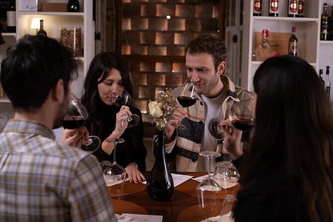 Tour of San Gimignano and Private Wine Experience in Chianti - Key Points