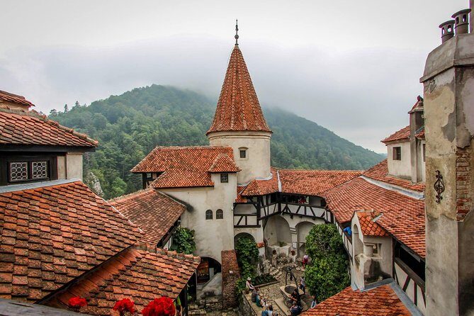 Tour of the 3 Castles: Bran, Rasnov and Peles in Spanish (native Spanish guide). - Final thoughts