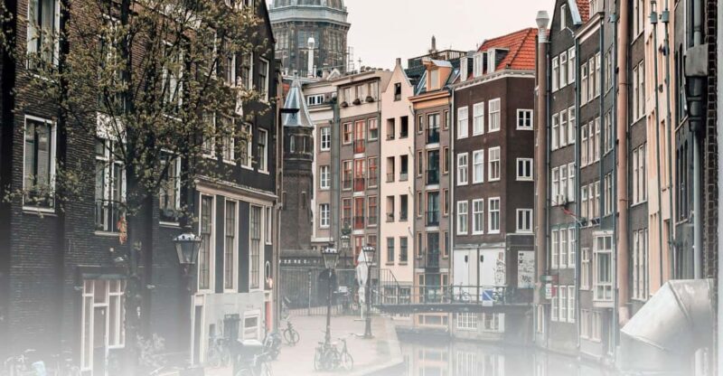 Tour of the historical center of Amsterdam in Italian - Practical Tips for Participants
