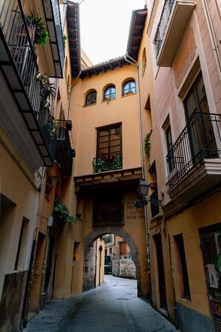 Tour of the popular neighborhood of El Carmen - FAQ
