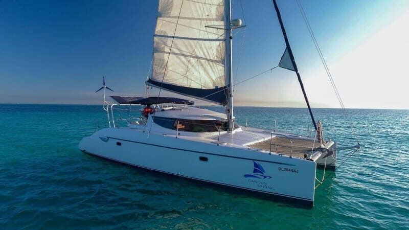 Tour on Isla Mujeres Catamaran - An Inviting Introduction to the Isla Mujeres Catamaran Experience