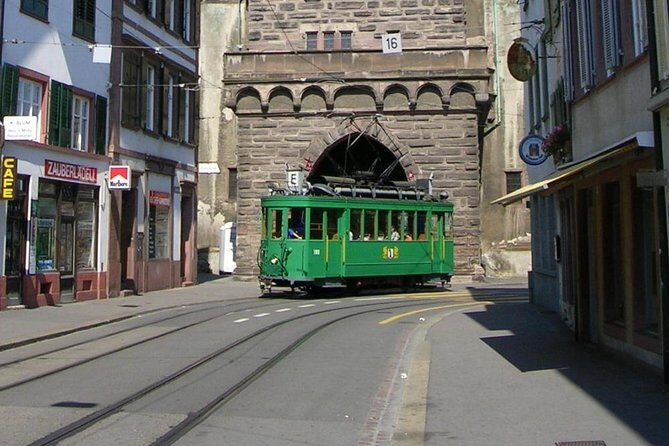 Tour on the vintage tram - Key Points