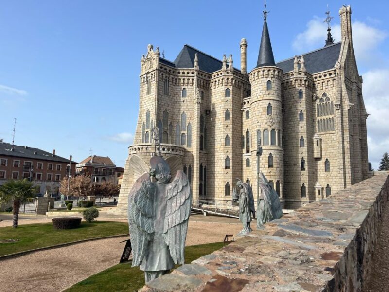 Tour Oviedo Castrillo Polvazares Astorga and Leon Cathedral - A Detailed Look at the Tour