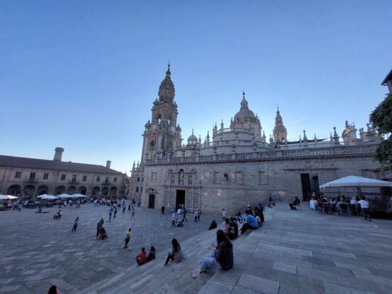 Tour Privado Secretos de Compostela - Analyzing the Value