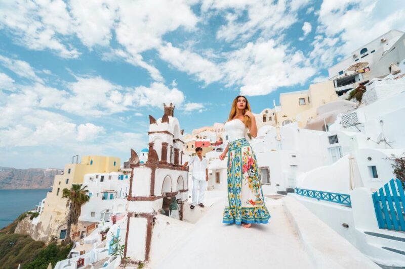 Tour Santorini with a Professional Photographer - Transport, Timing, and Logistics