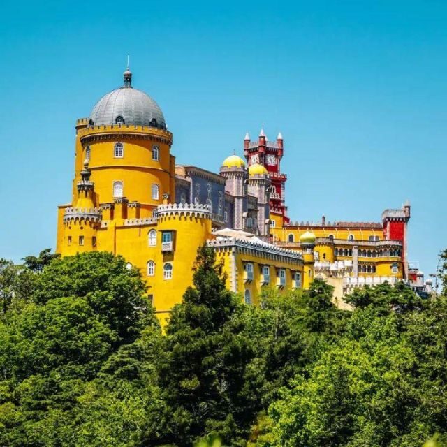Tour Sintra - Castles and visit to the shore - Key Points