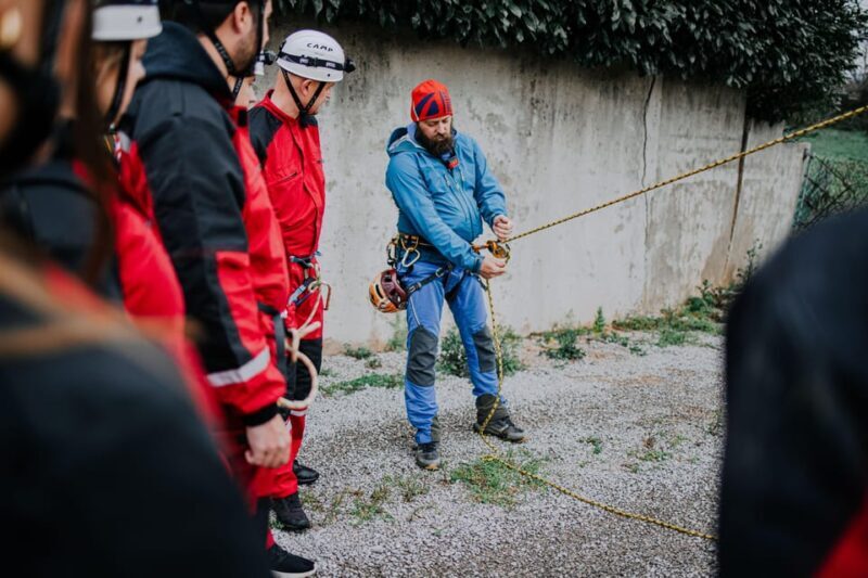 TOUR THE UNDERGROUND WITH NO EXPERIENCE REQUIRED Abseil tour - Real Opinions from Participants