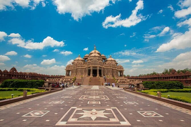 Tour to Akshardham temple with Guide and Delhi Tranfer - An In-Depth Look at the Tour Experience
