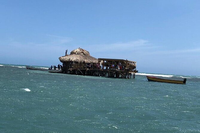 Tour to Black River and YS Falls - Final Stop: Floyd’s Pelican Bar
