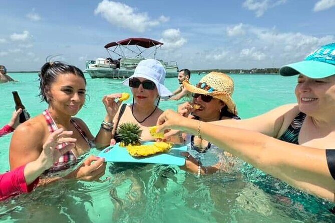 Tour to Chacchoben Ruins and boat tour in Bacalar - The Itinerary in Detail