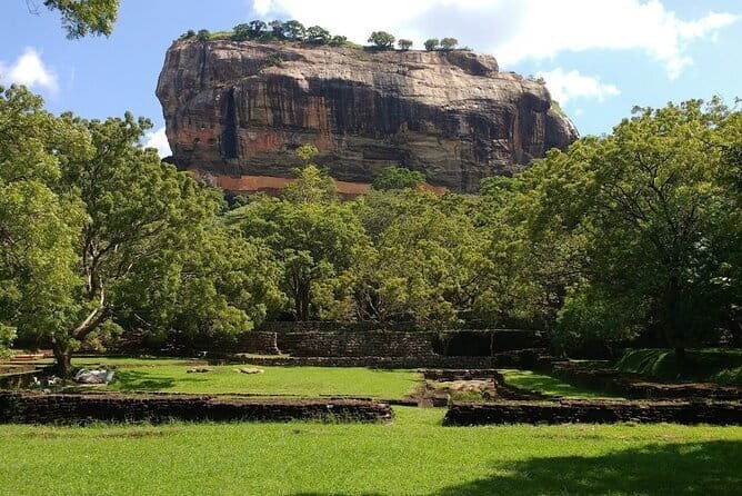 Tour to Dambulla Cave, Sigiriya and Pidurangala Rock from Kandy - Frequently Asked Questions