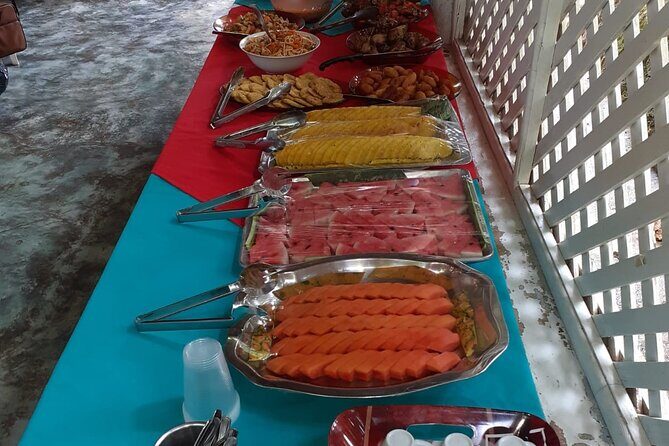 Tour to El Limón waterfall with lunch included from Saman special for cruisers - FAQs