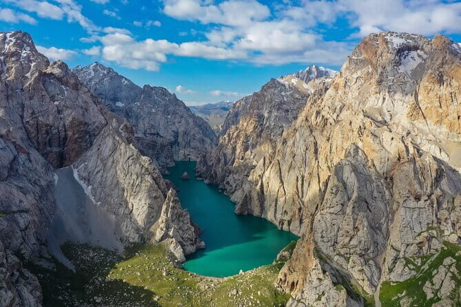 Tour to Kel Suu Lake Visit Paradise of Kyrgyzstan - An Authentic Adventure into Kyrgyzstan’s Mountain Heartland