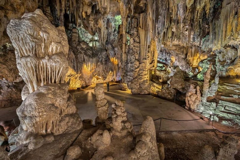 Tour to Nerja's Caves, Nerja city and Frigiliana - Unpacking the Day Trip Experience