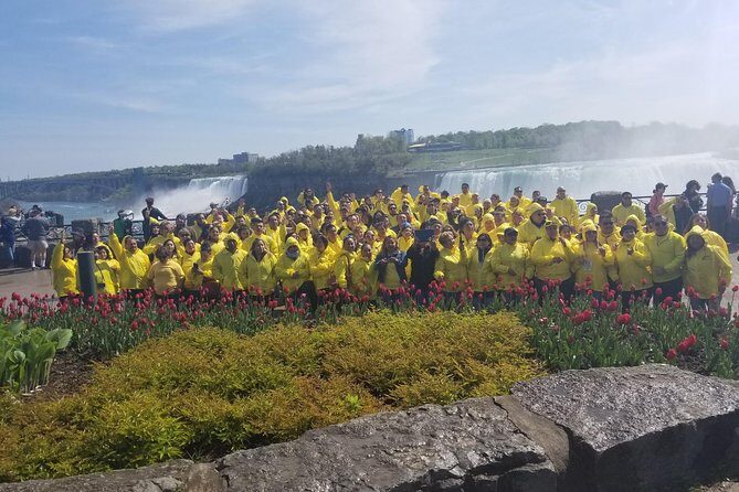 Tour to Niagara Falls with skip the line Cruise - The Practical Side: Transport, Timing, and Group Size