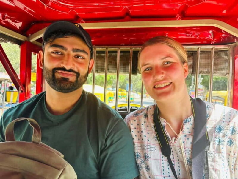 Tour to old delhi with guide and transfer - FAQ